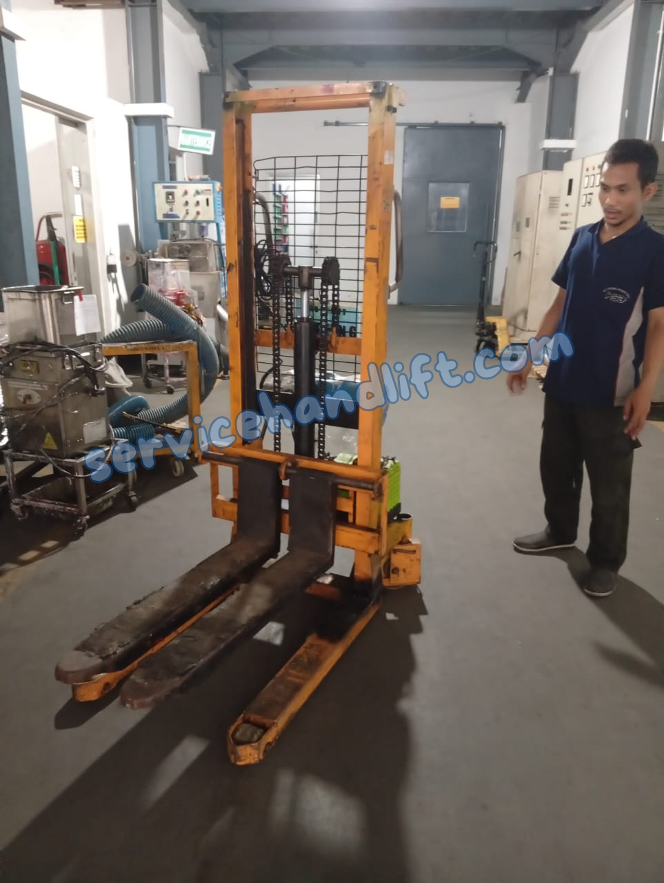 Service Hand Pallet - Service Hand Lift